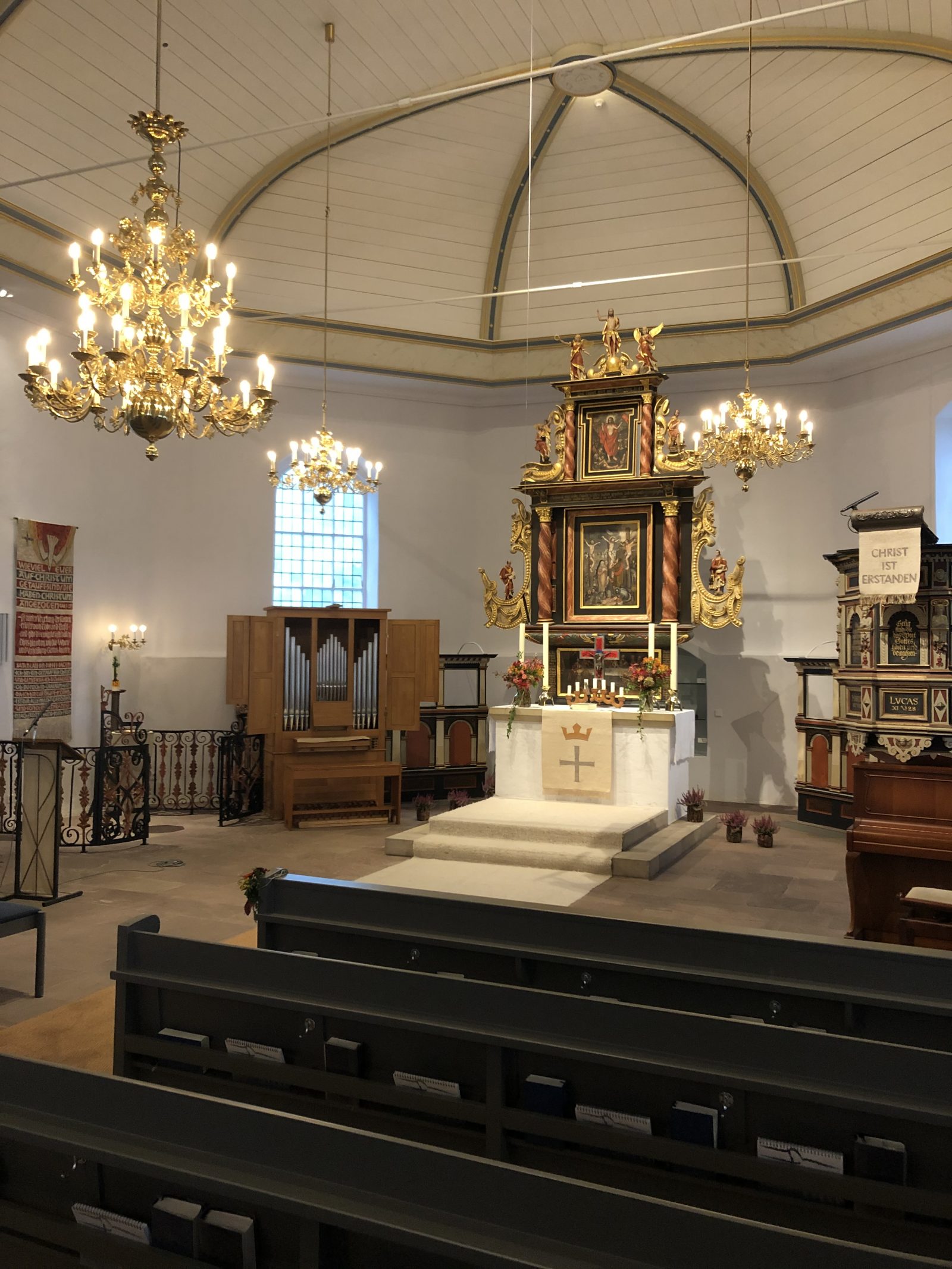 Kirche Sittensen - Kirchenlichtplanung / lucente - Lichtplanung ...